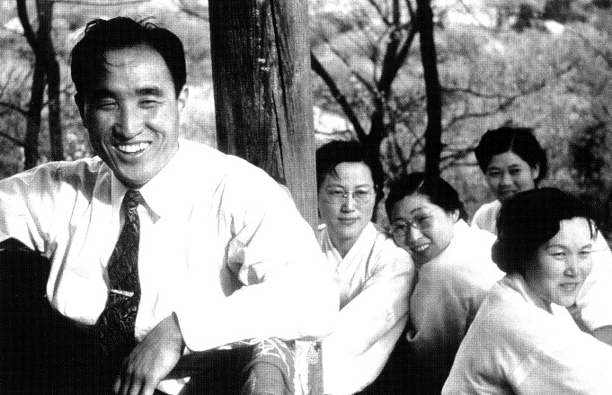 Sun Myung Moon's Photos from the Early Days - Part 1